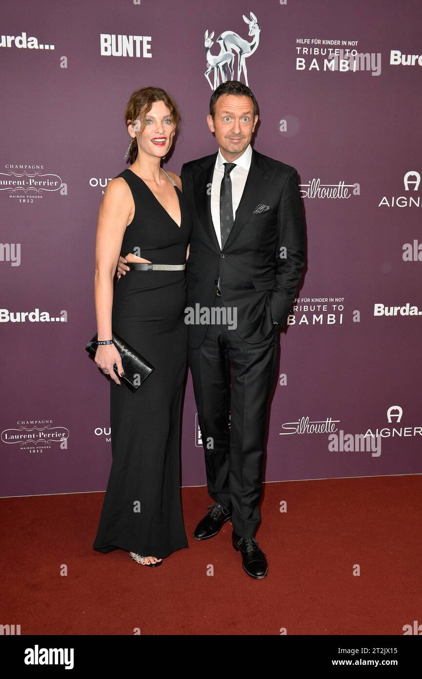 Nadia Dassouki und Till Broenner bei der Ankunft Tribute to Bambi in ...