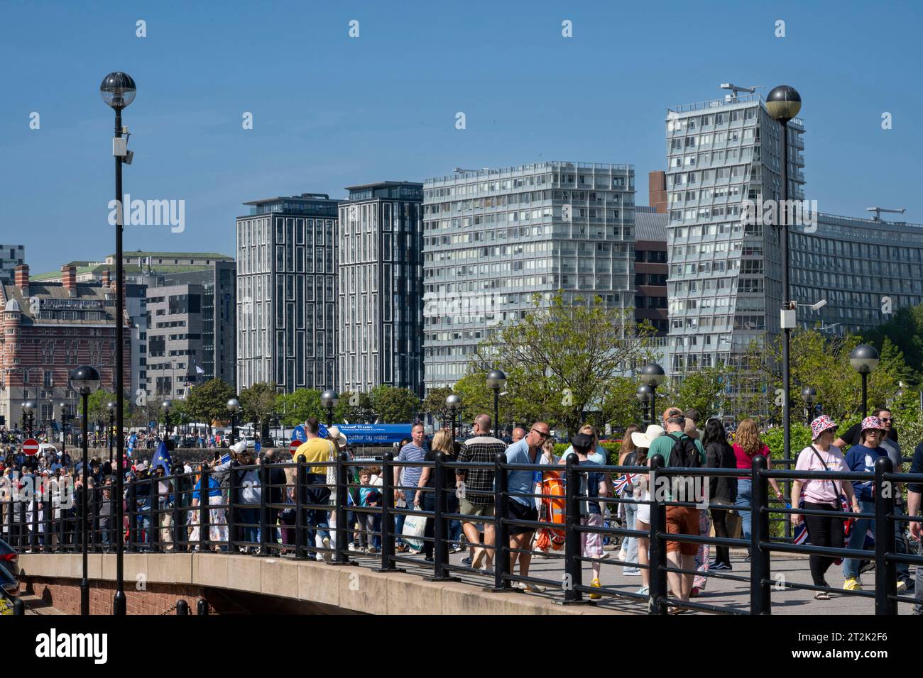 Bridge into Albert Dock, Liverpool, May 2023 Stock Photo - Alamy