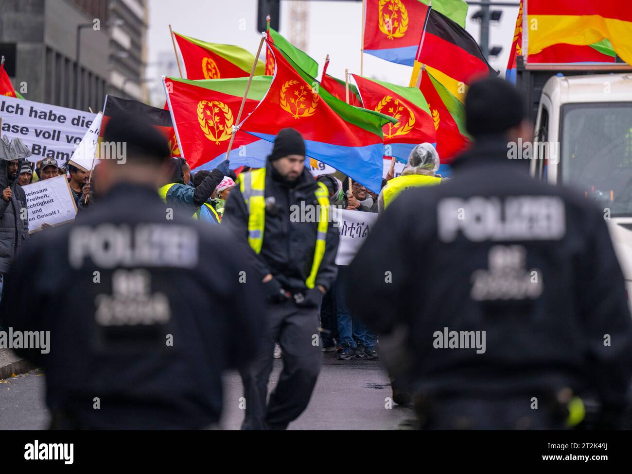 Berlin, Germany. 20th Oct, 2023. Police officers secure the route of ...