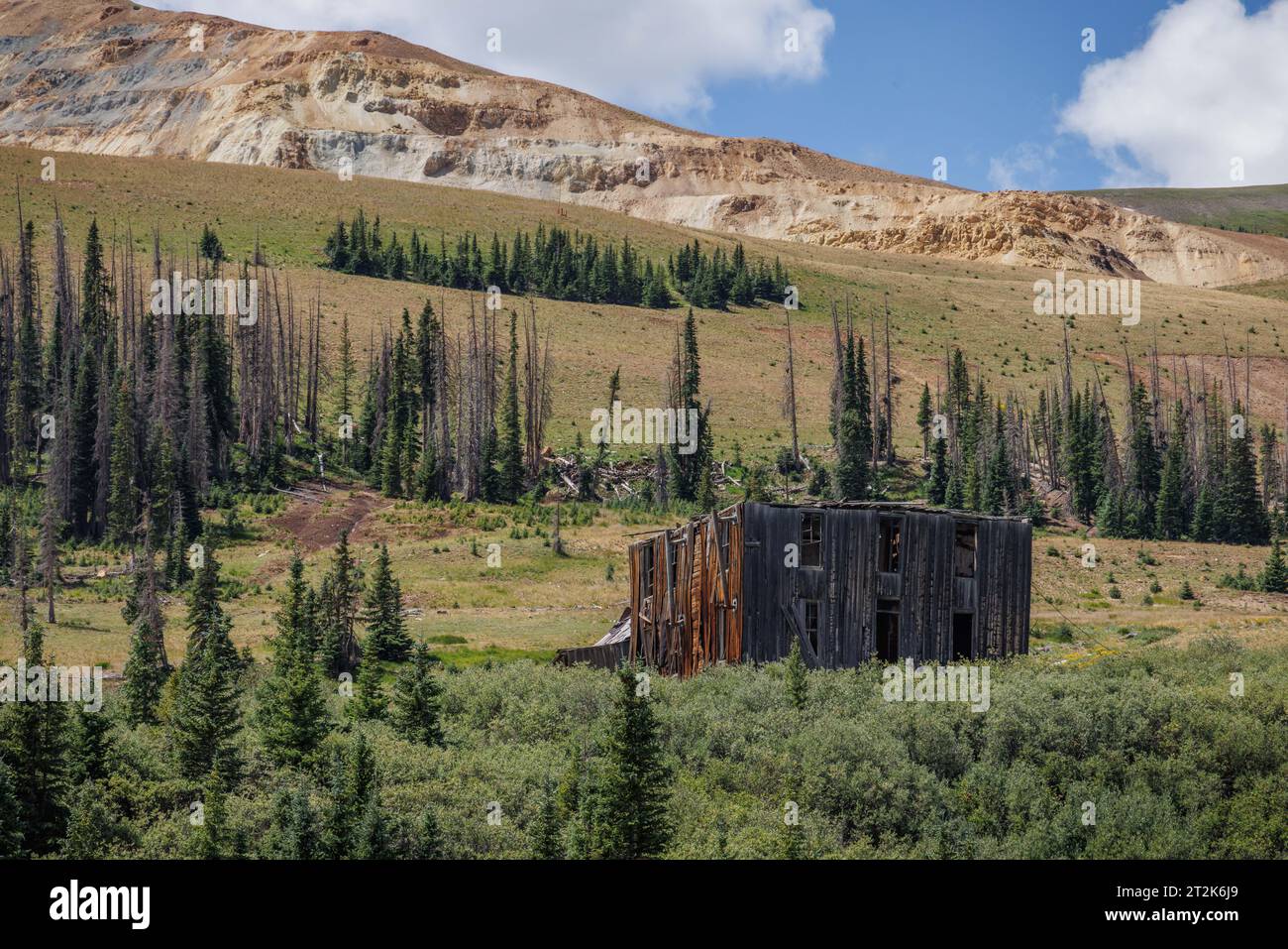 A collapsed cabin at the Summitville ghost town in southwest Colorado ...