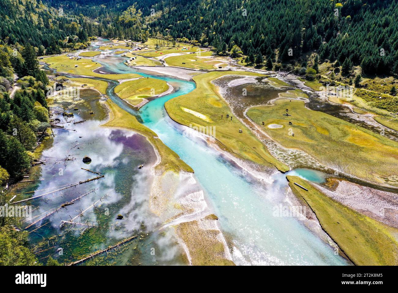 Aerial photo shows the autumn scenery of Hehuahai National Forest Park ...