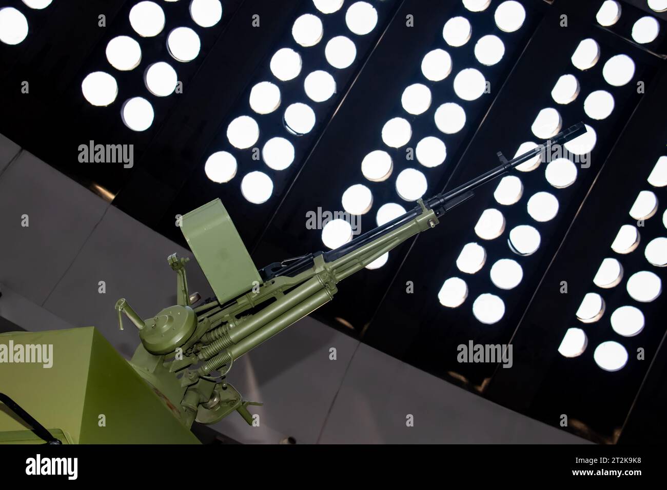 So called long pipes with big calibers of guns against armored vehicles ...