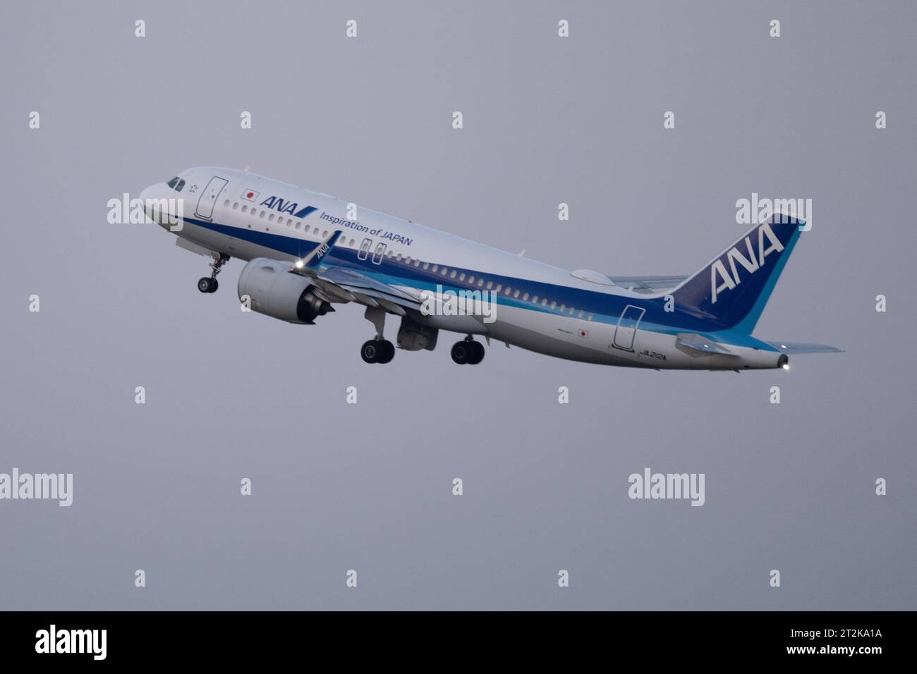 All nippon airways a320neo hi-res stock photography and images - Alamy
