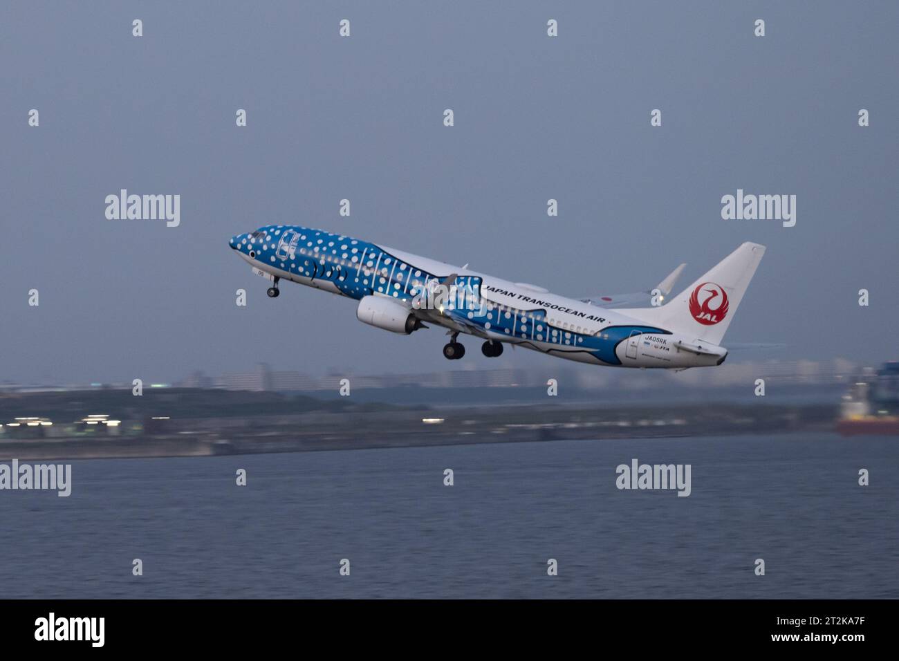 Tokyo, Japan. 12th Oct, 2023. A Japan Airlines JAL Japan Transocean Air ...