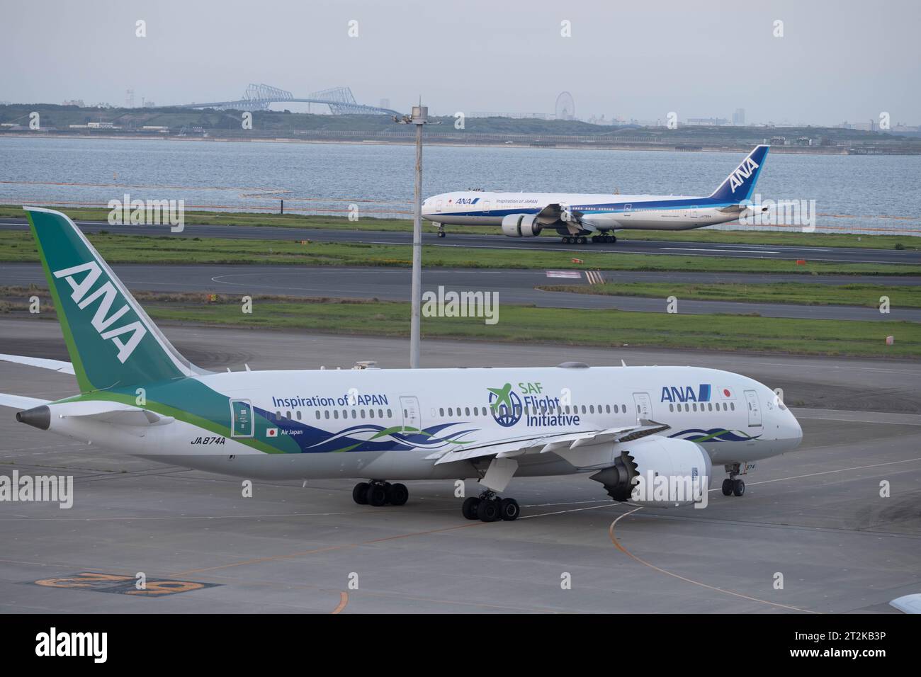 Tokyo, Japan. 12th Oct, 2023. Various unsorted Japanese Airliner ...