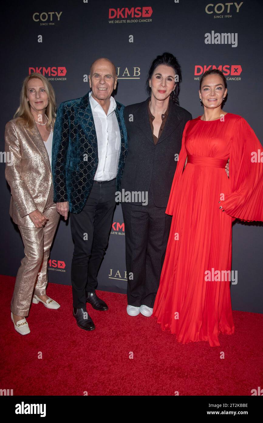 New York, United States. 19th Oct, 2023. (L-R) Elke Neujahr, Peter Harf ...