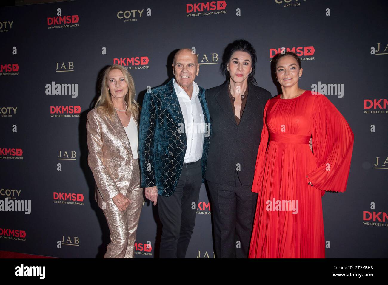 New York, United States. 19th Oct, 2023. (L-R) Elke Neujahr, Peter Harf ...