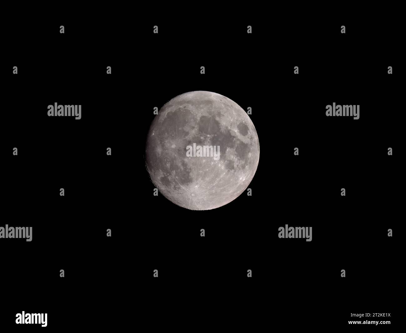 Waxing Gibbous Moon on 6th November 2022, showing craters and mares ...
