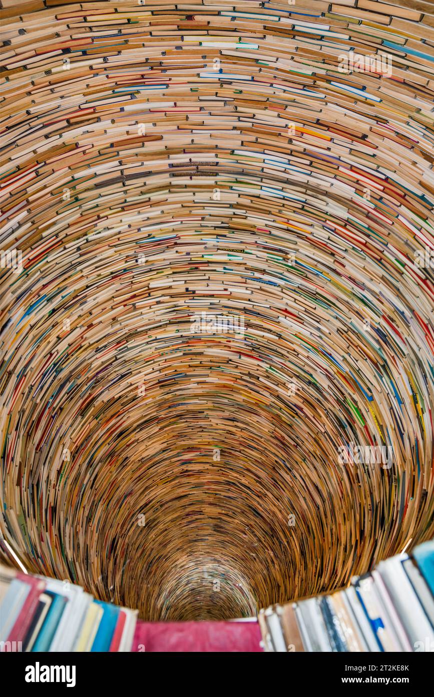 Cylindrical book tower hi-res stock photography and images - Alamy
