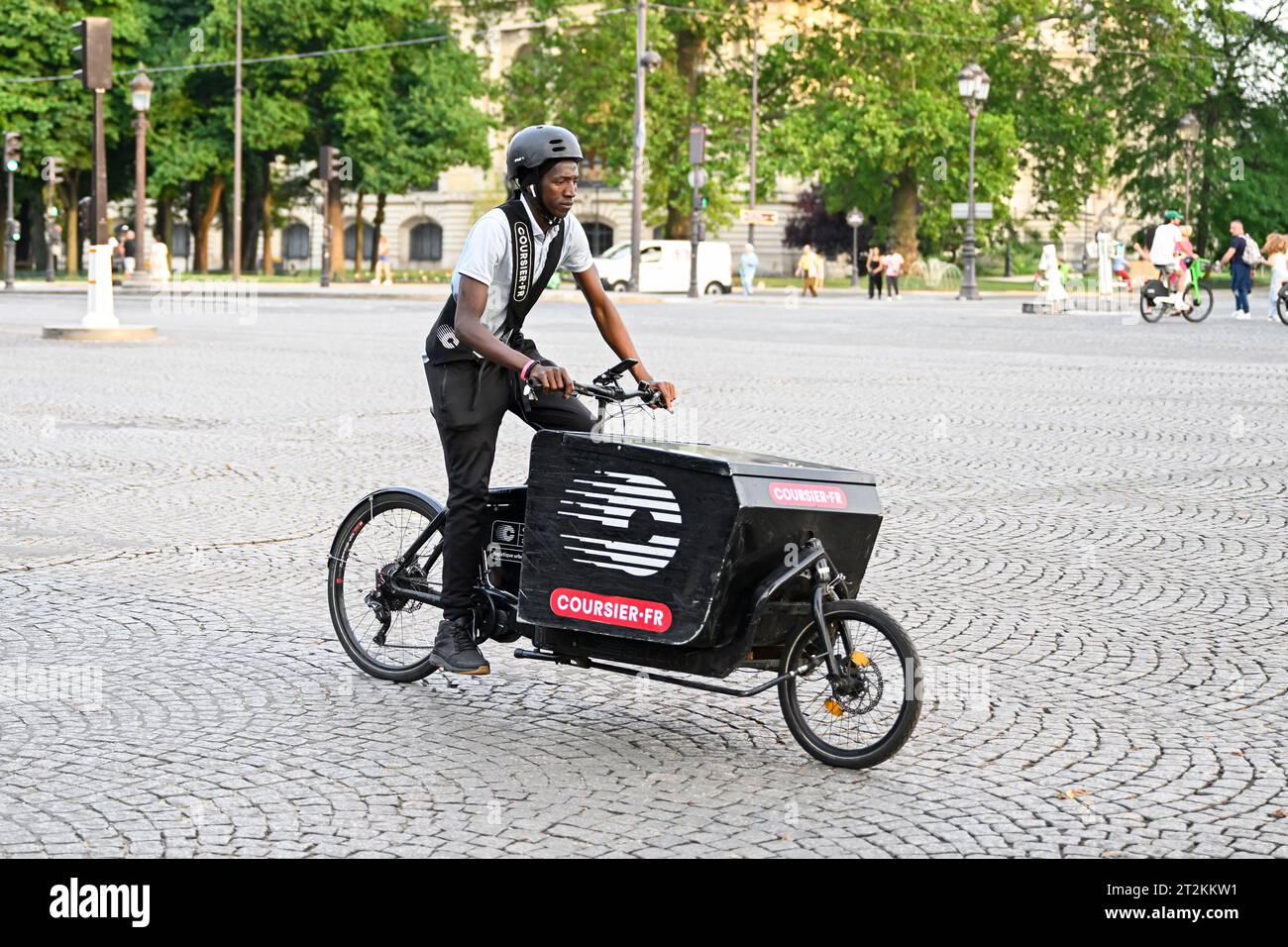 Coursier fr hi-res stock photography and images - Alamy