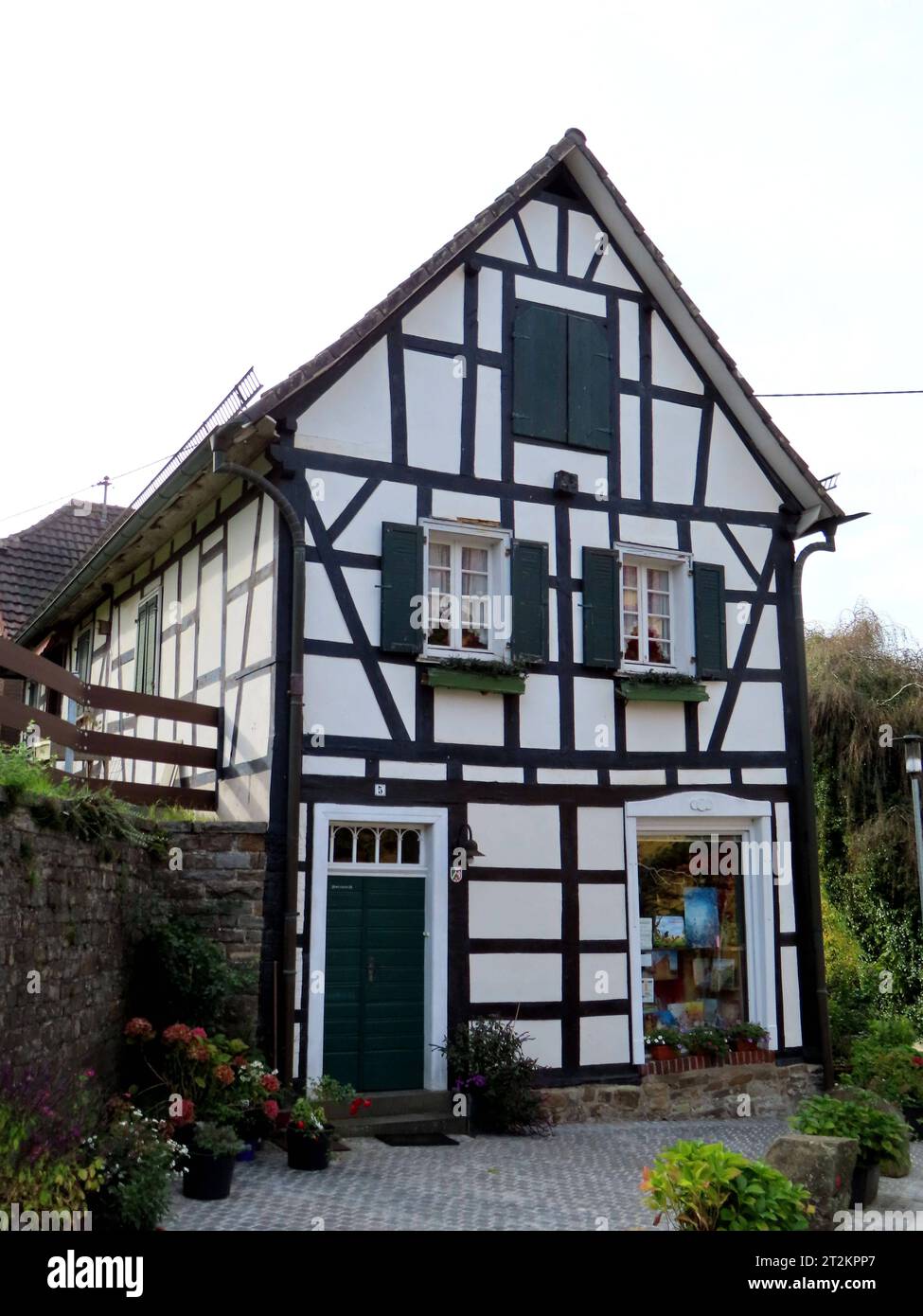 Historically sehenswert hi-res stock photography and images - Alamy