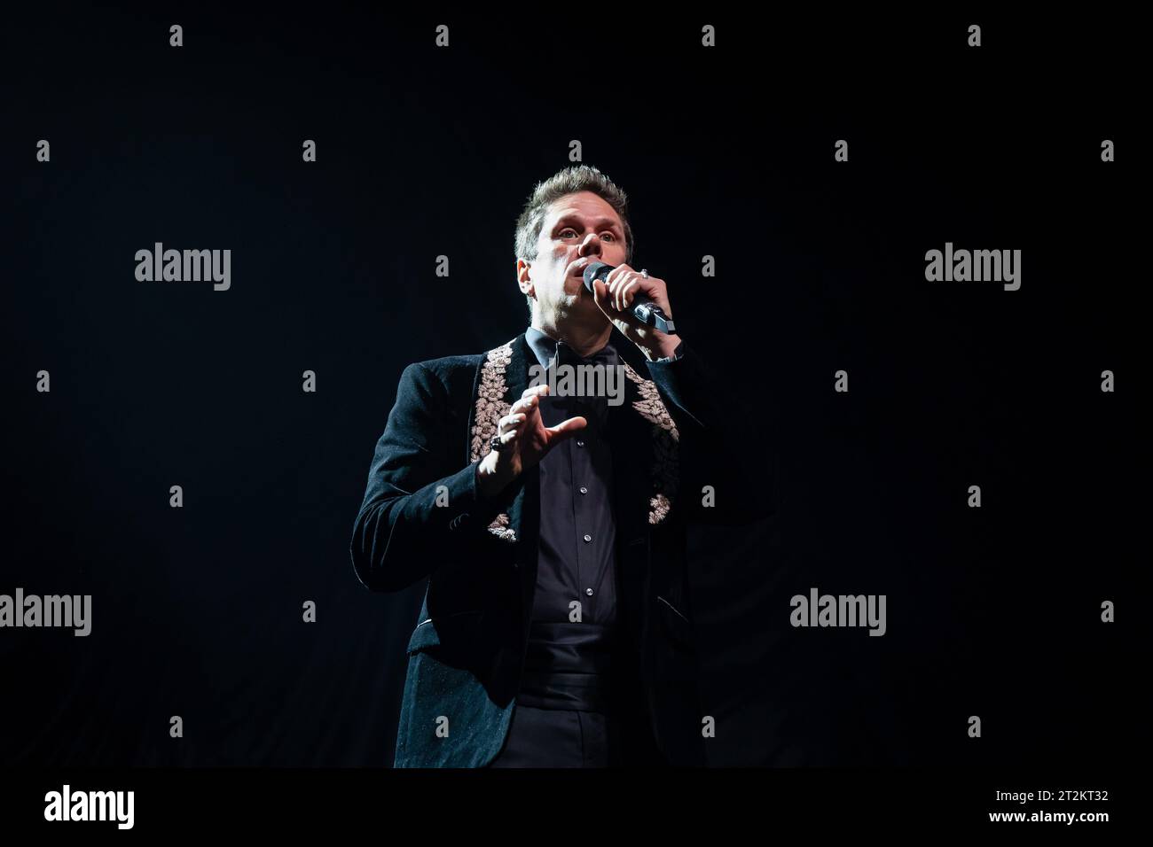 Porto, Portugal. 19th Oct, 2023. David Miller of IL DIVO Vocal group ...