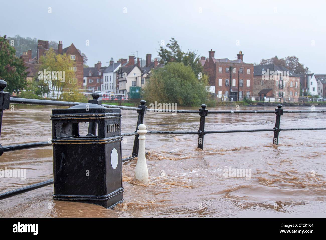 Ongoing flood hi-res stock photography and images - Alamy