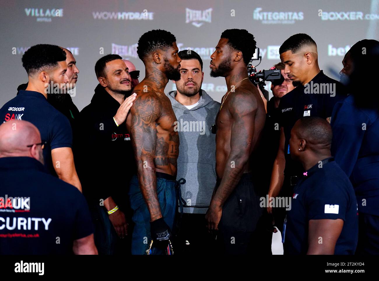 Isaac chamberlain weigh in hi-res stock photography and images - Alamy