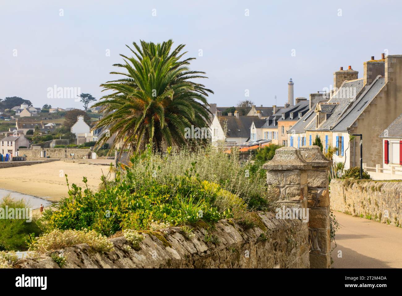 Ile de Batz island in the English Channel off the coast of Brittany ...