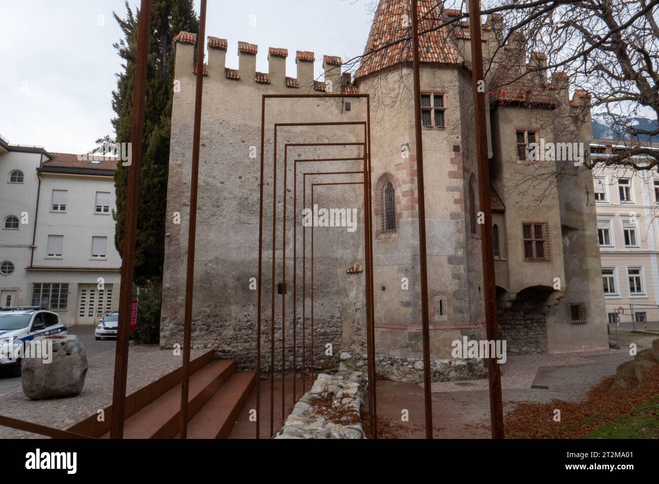 Streets meran hi-res stock photography and images - Alamy