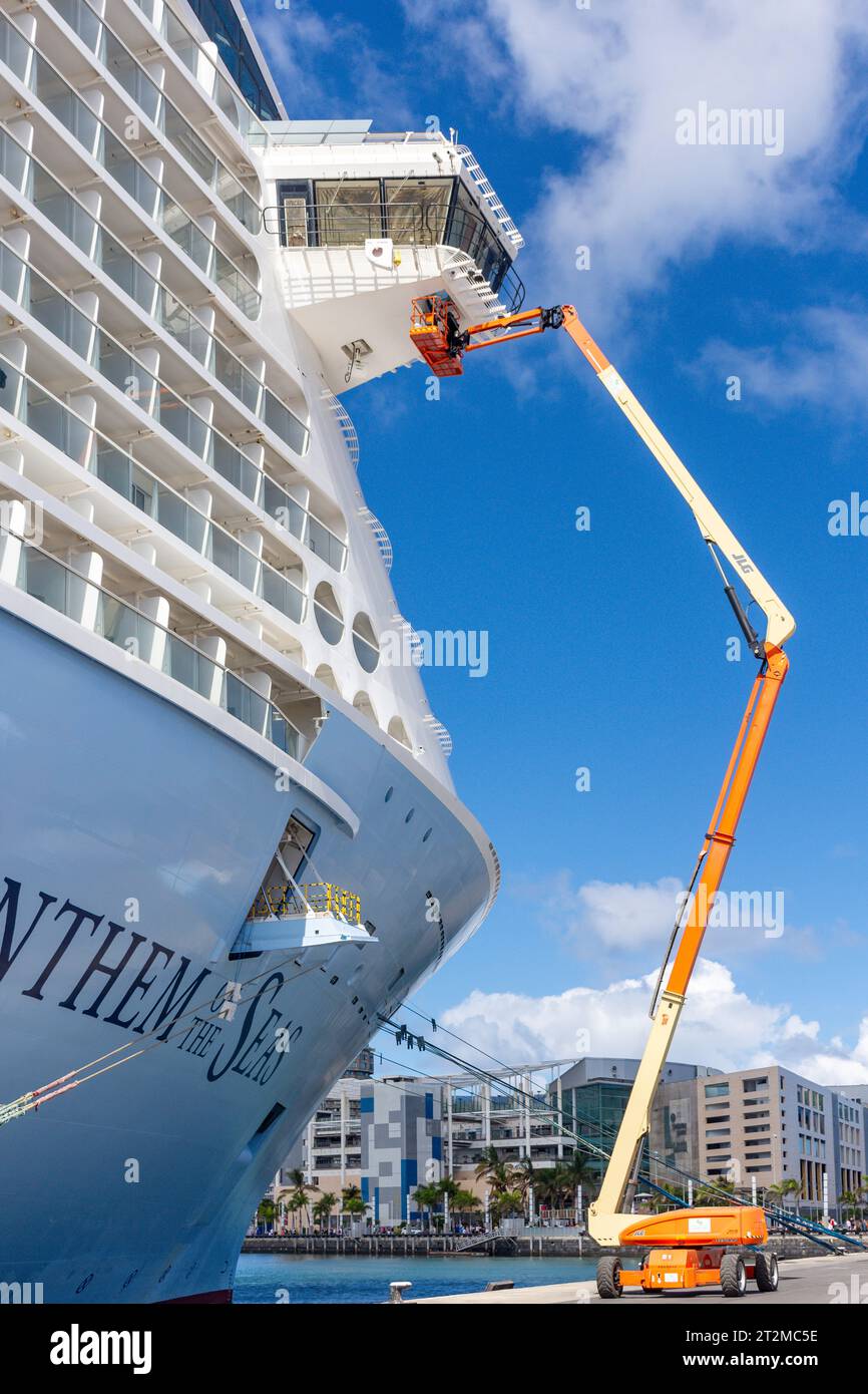 Crew working on Royal Caribbean 'Anthem of the Seas' cruise ship, Las ...