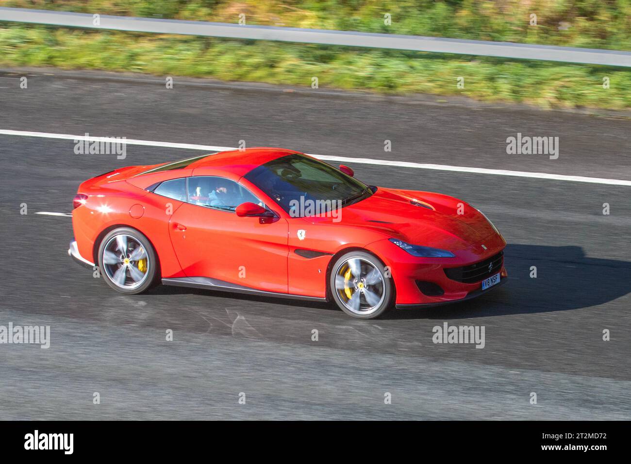 2019 Red Ferrari Portofino S-A V8 600 Turbo F1 DCT Auto Start/Stop Car ...