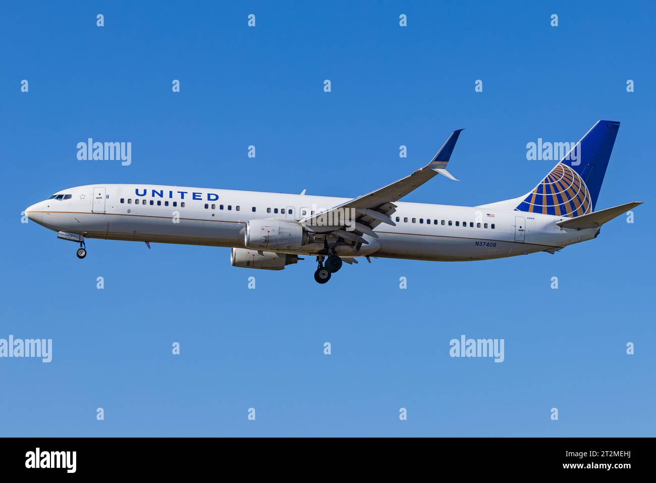 Boeing 737 924 wl aircraft hi-res stock photography and images - Alamy