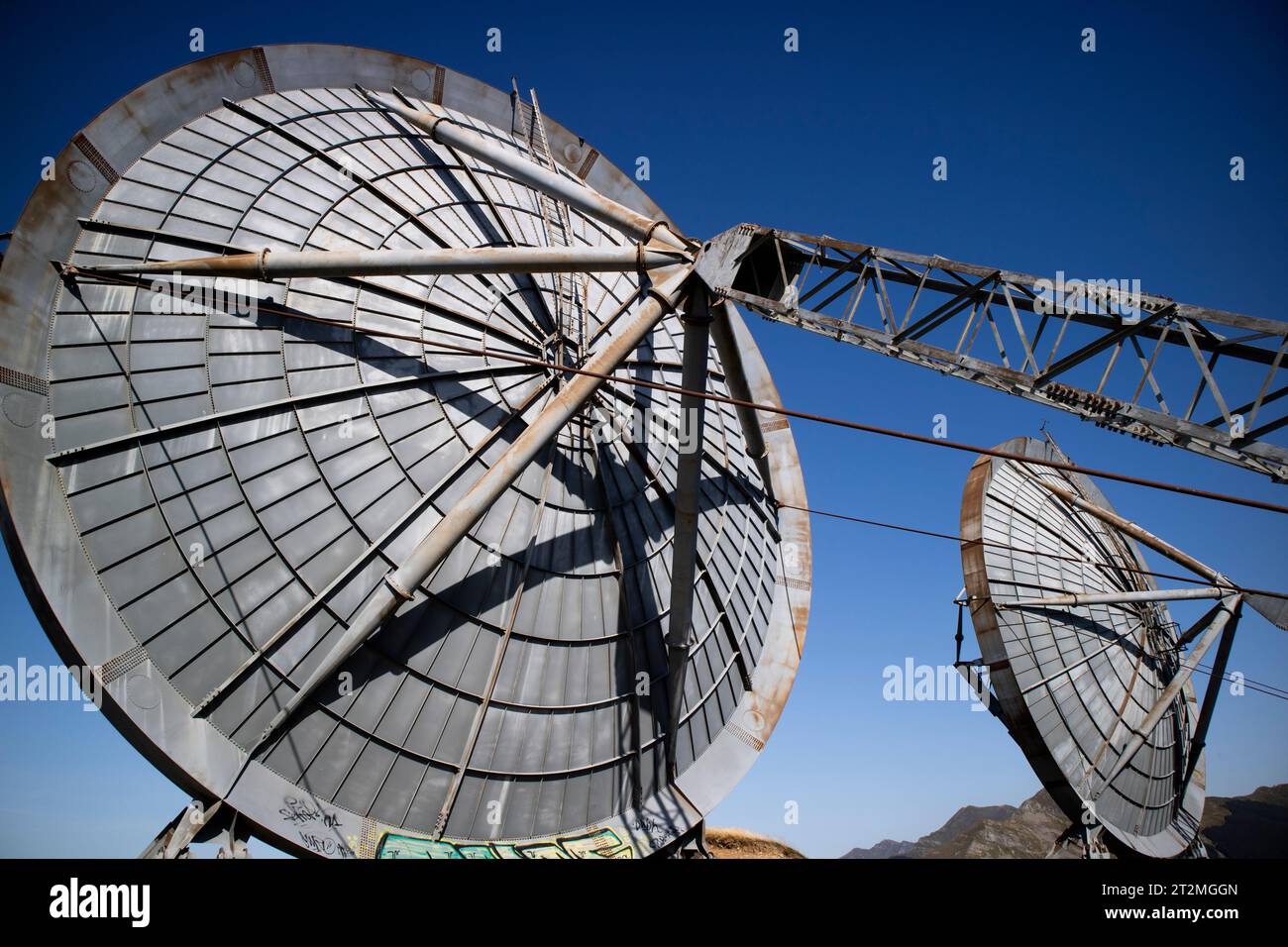 Photographic documentation of old data transmission dishes in an ...