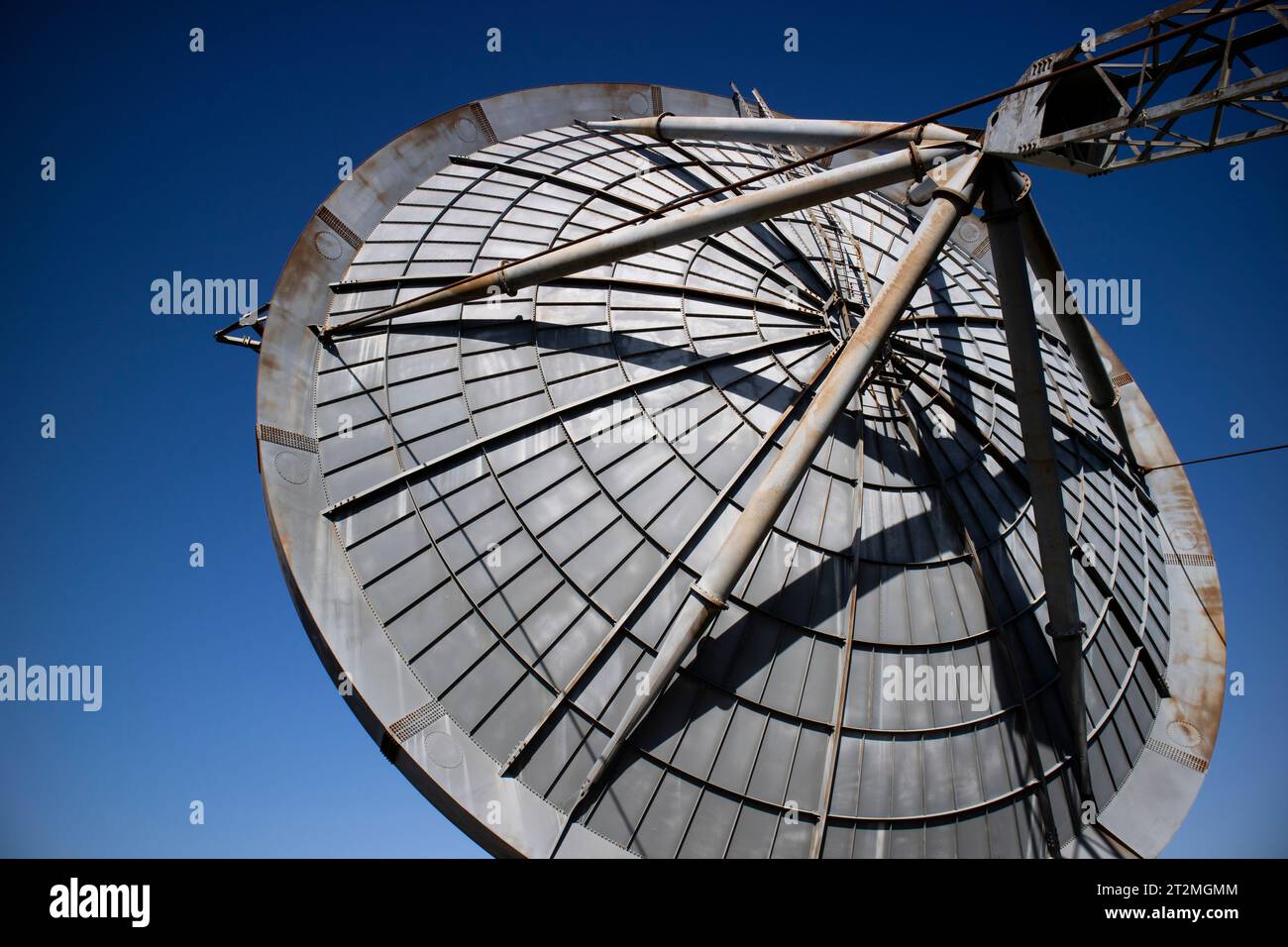 Photographic documentation of old data transmission dishes in an ...