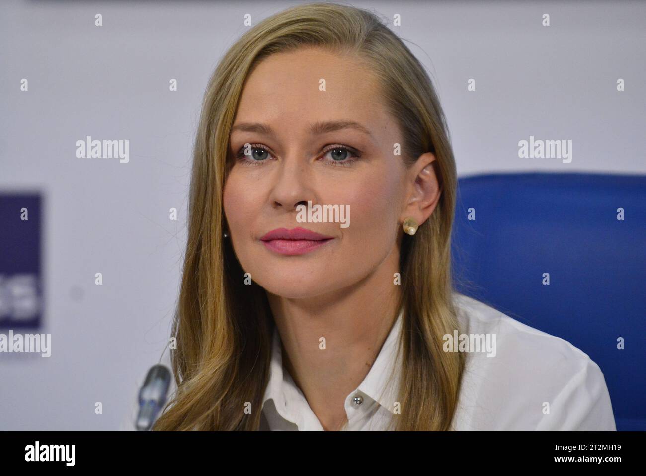 Press conference presentation of the children's contemporary art ...