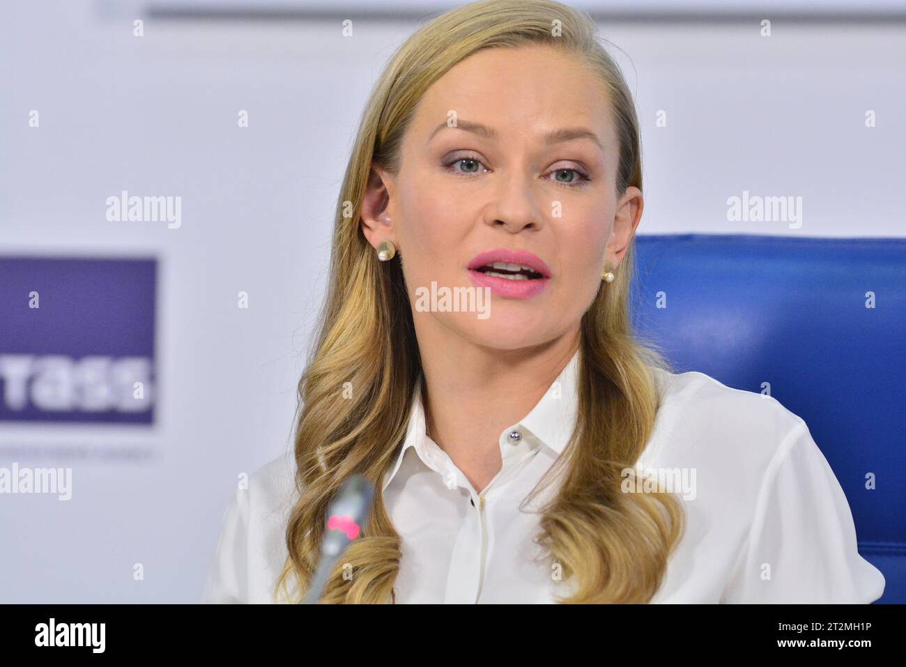 Press conference presentation of the children's contemporary art ...