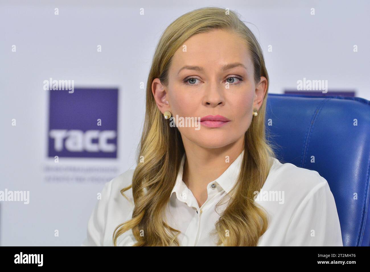 Press conference presentation of the children's contemporary art ...