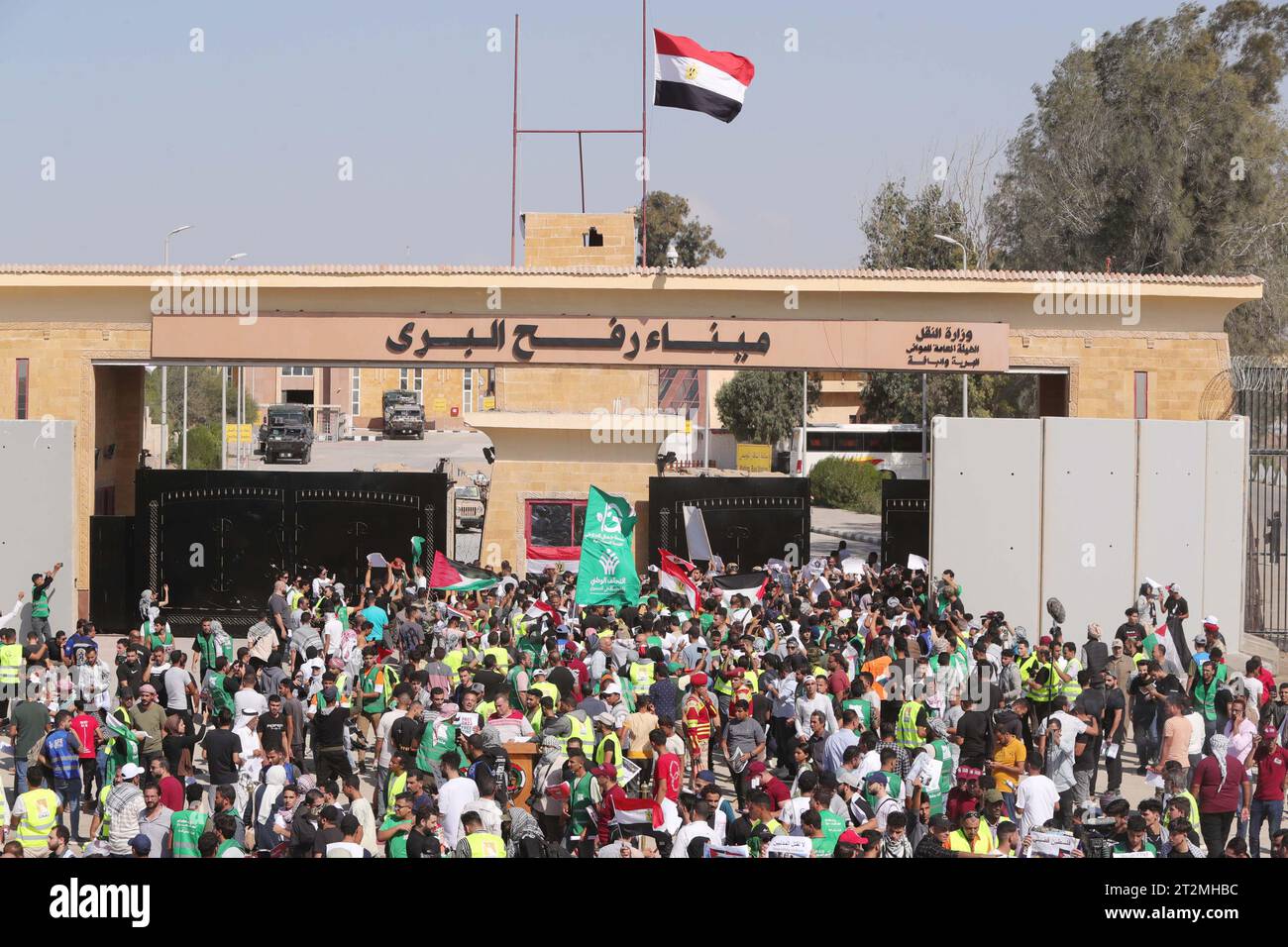 Rafah. 20th Oct, 2023. People attend a rally to support Palestinians at ...