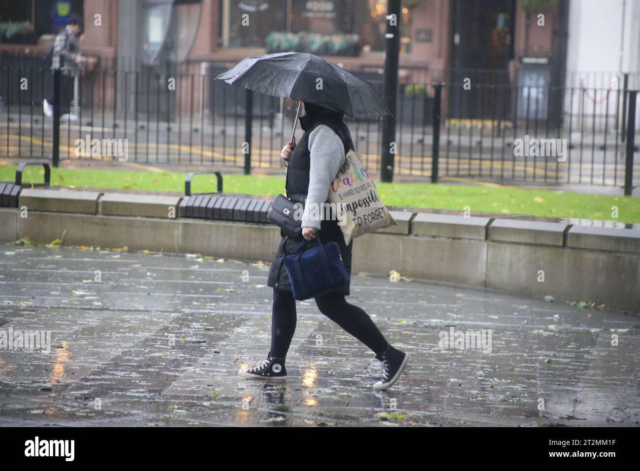 Newcastle, UK. 20th Oct 2023. Storm Babet - People battle the weather ...