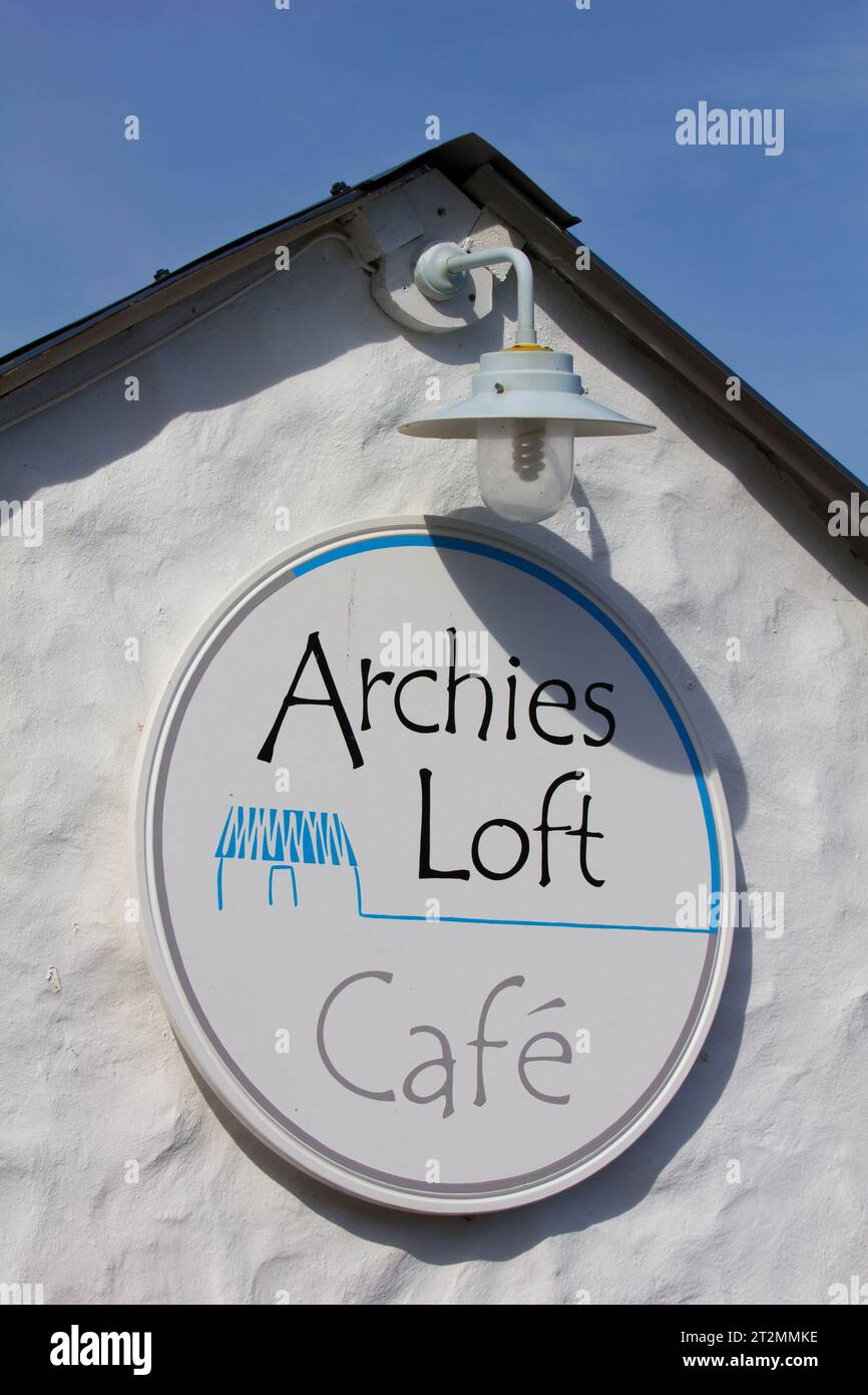 Coverack cafe hi-res stock photography and images - Alamy