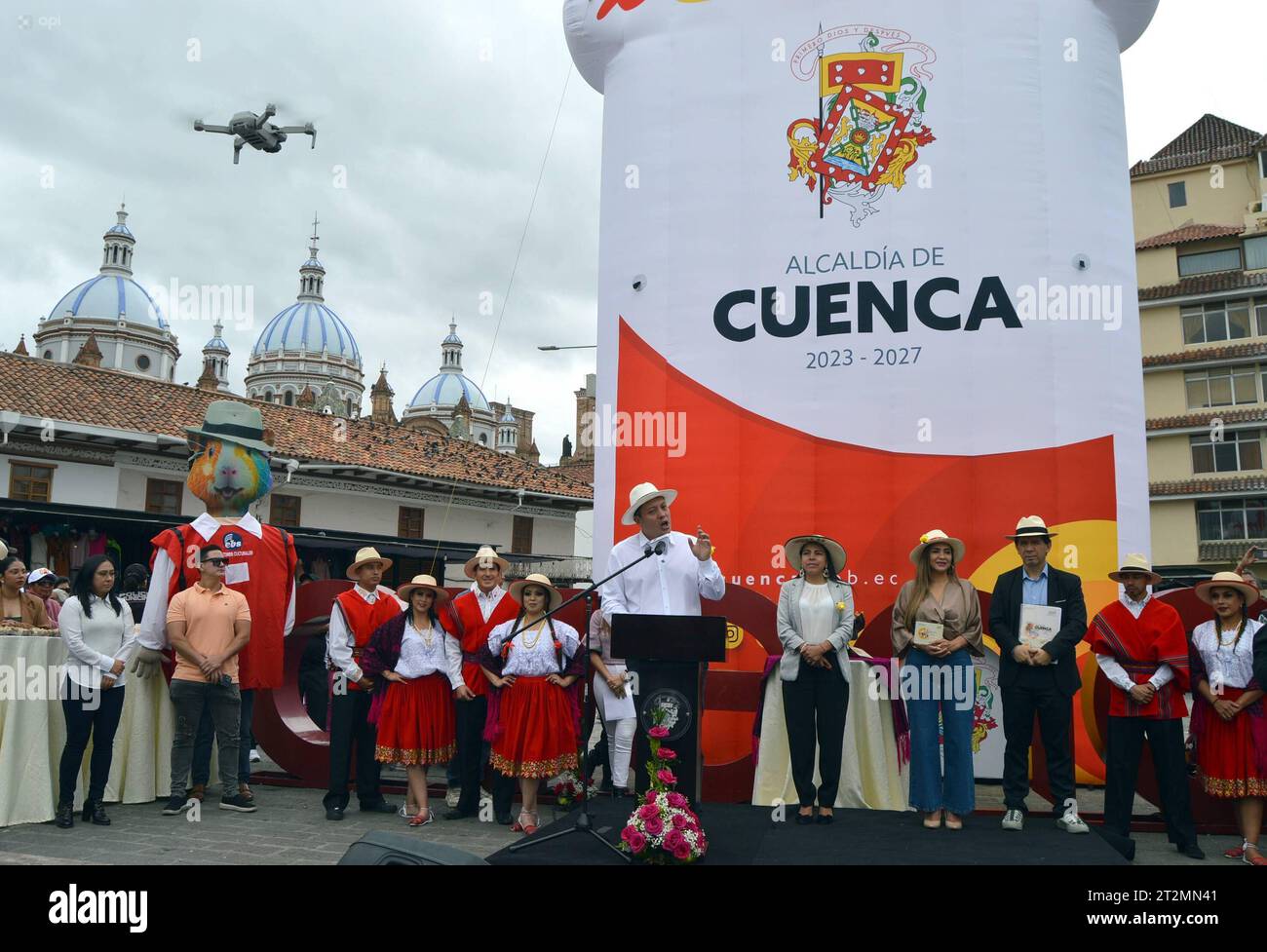Dia de la independencia de ecuador hi-res stock photography and images ...