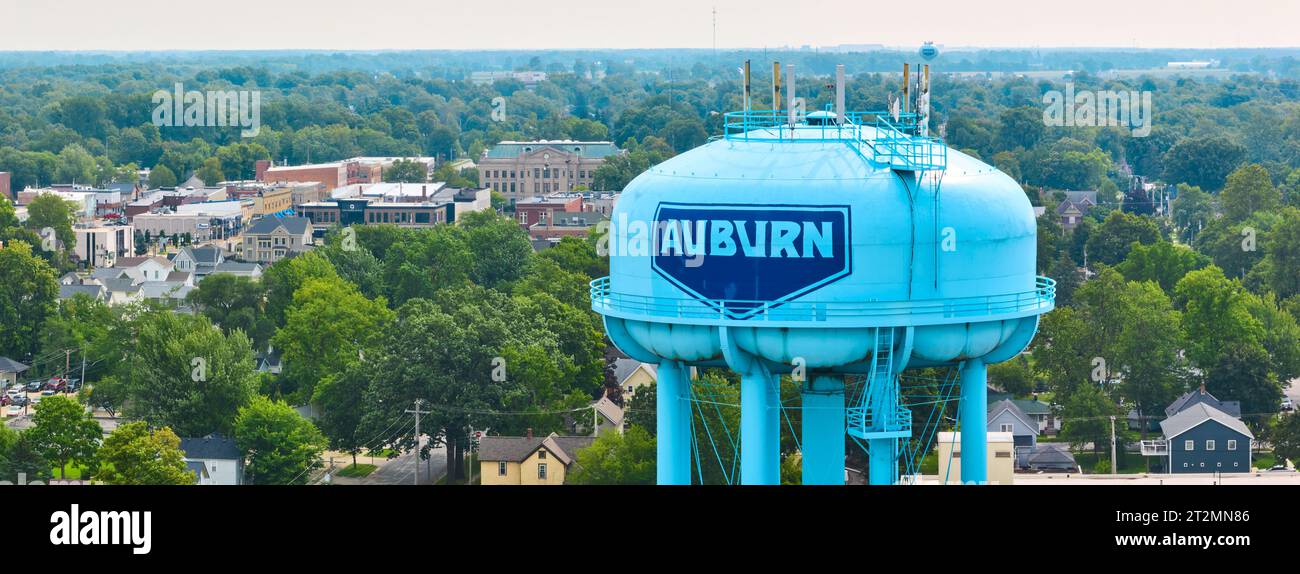 Wide panoramic view of Auburn downtown with focus on bright blue water ...