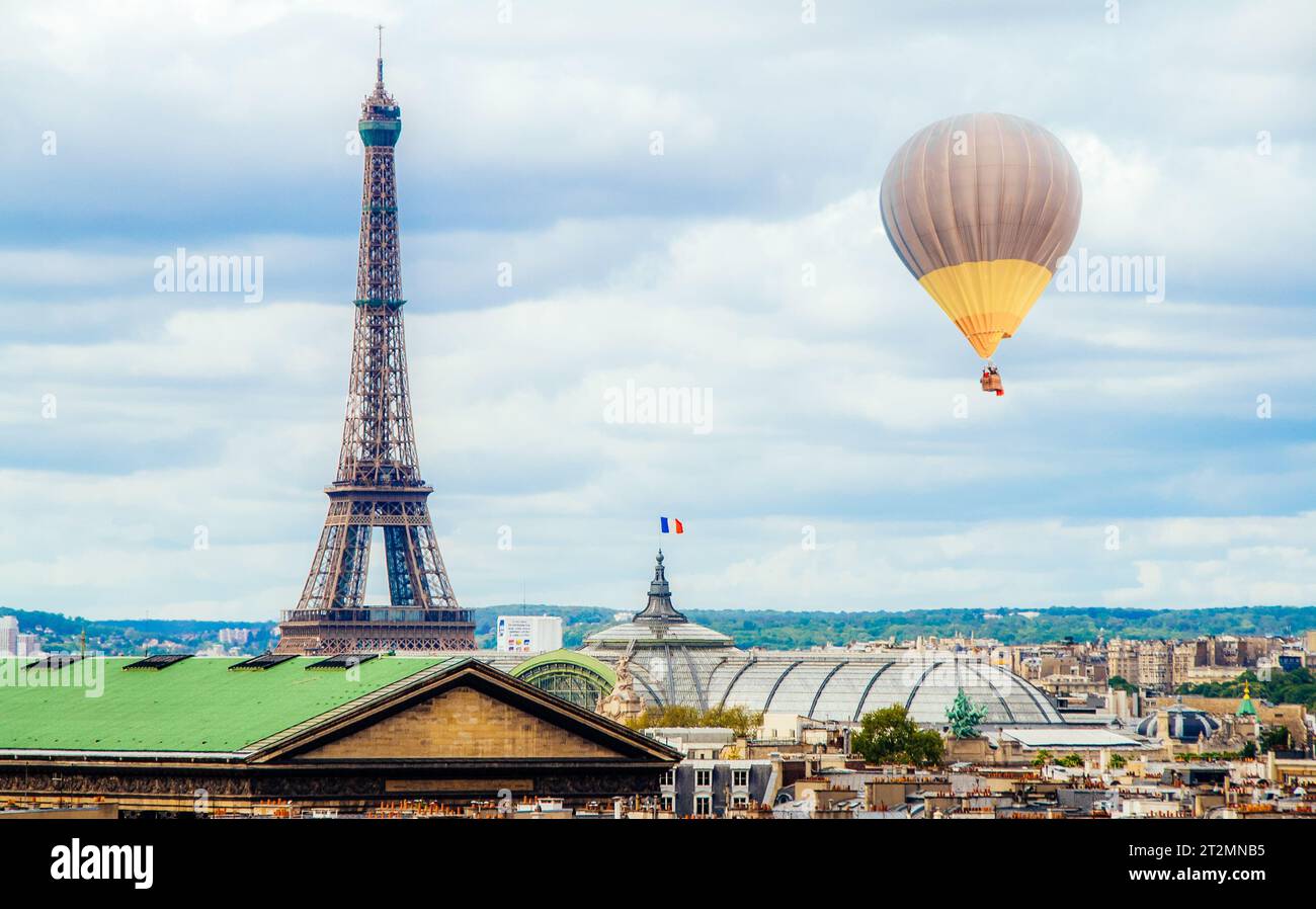 Hot air ballooning over france hi-res stock photography and images - Alamy