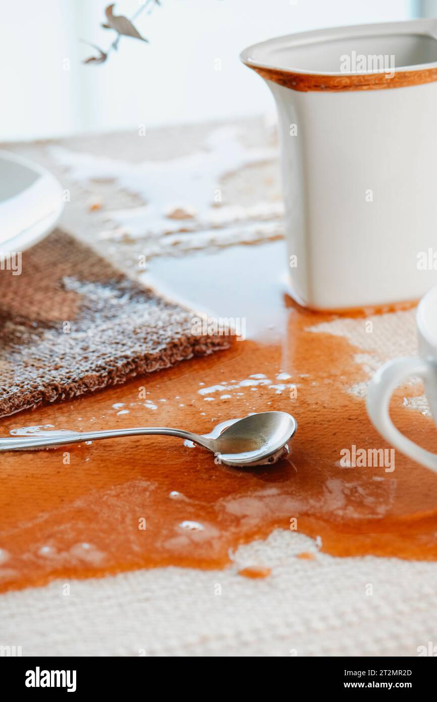 Spilled drink hi-res stock photography and images - Alamy