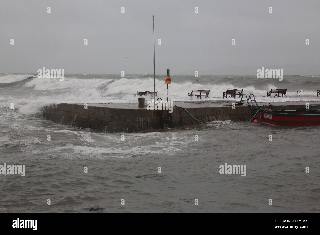 Met eireann storm babet hi-res stock photography and images - Alamy