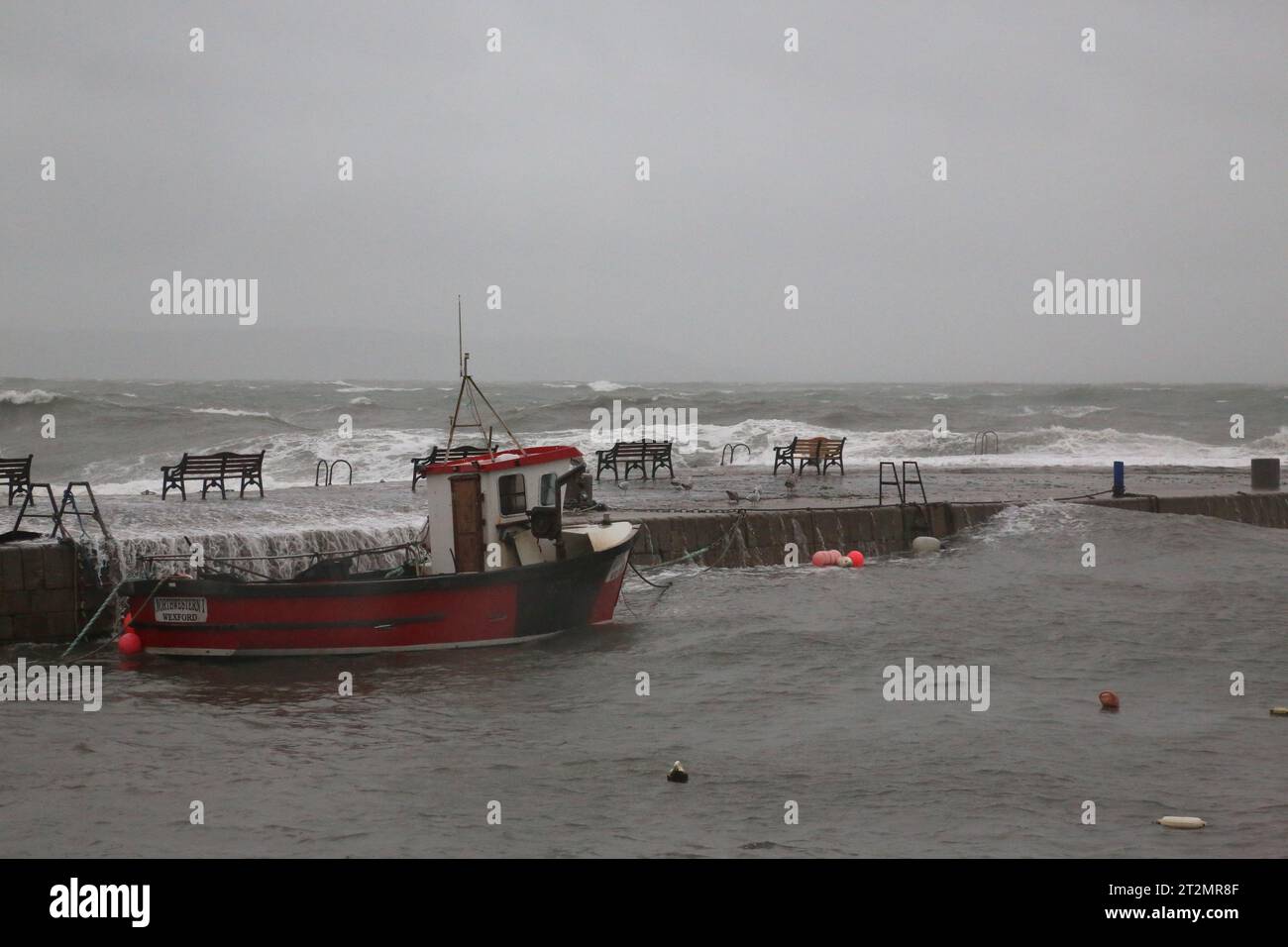 Met eireann storm babet hi-res stock photography and images - Alamy