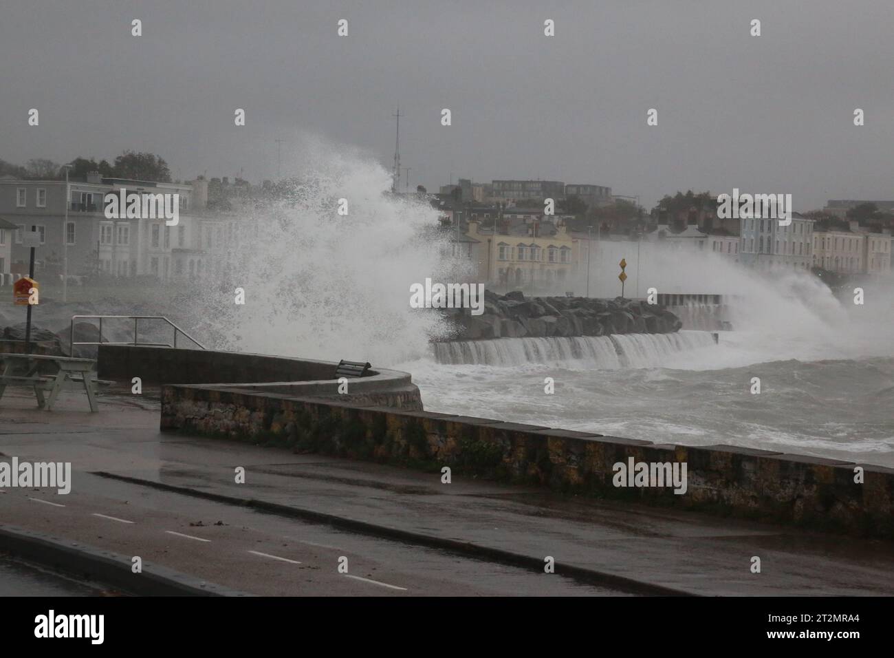Dun Laoghaire, Dublin, Ireland, 20th October, 2023. Waves top over sea ...