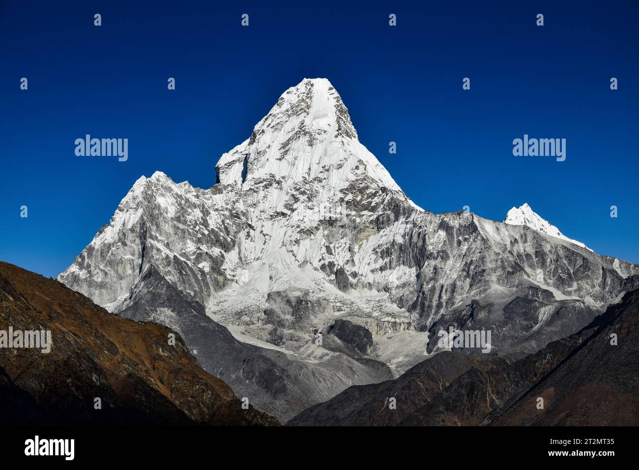 Trekking ama dablam nepal hi-res stock photography and images - Alamy