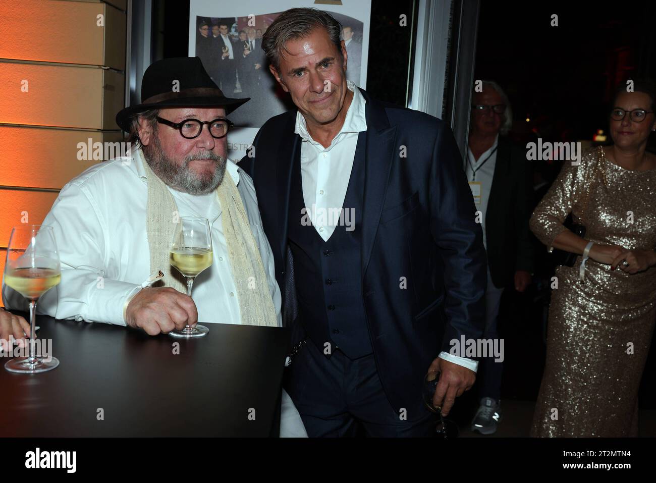 Walter Plathe und Sven Martinek Verleihung Goldene Henne 2023 Walter ...