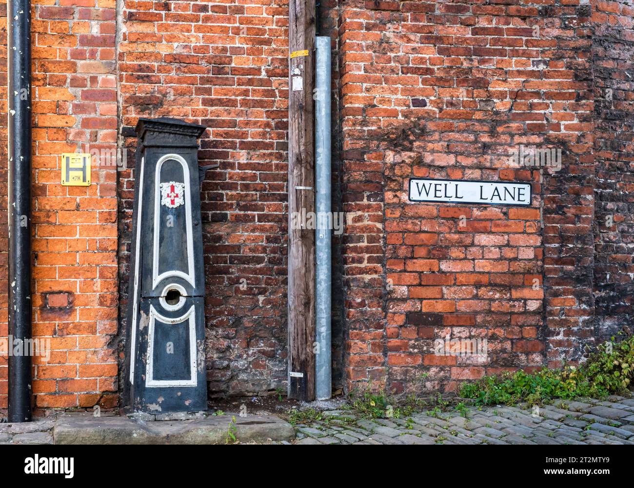 Water pump housing end of Well Lane, Lincoln City, Lincolnshire ...