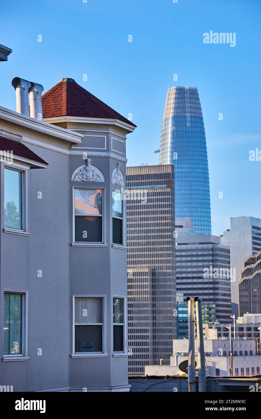 Salesforce tower hi-res stock photography and images - Alamy