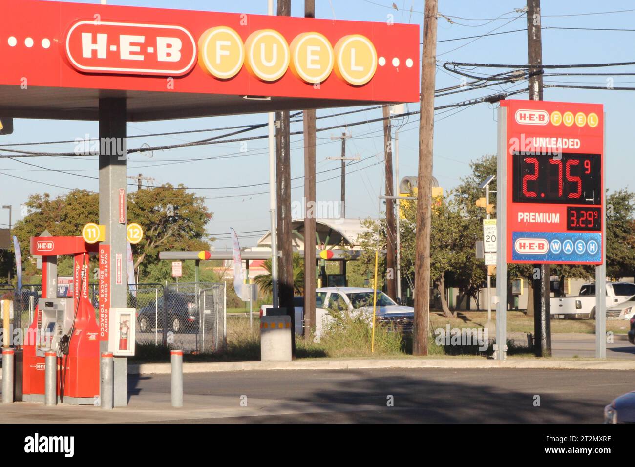 Valero gas hi-res stock photography and images - Alamy