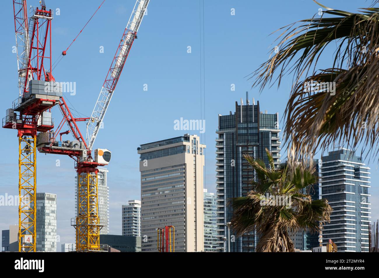 Build skyscrapers in Israel. under construction hightower growing ...