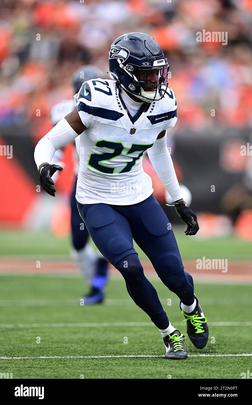 Seattle Seahawks cornerback Riq Woolen (27) runs for the play during an ...