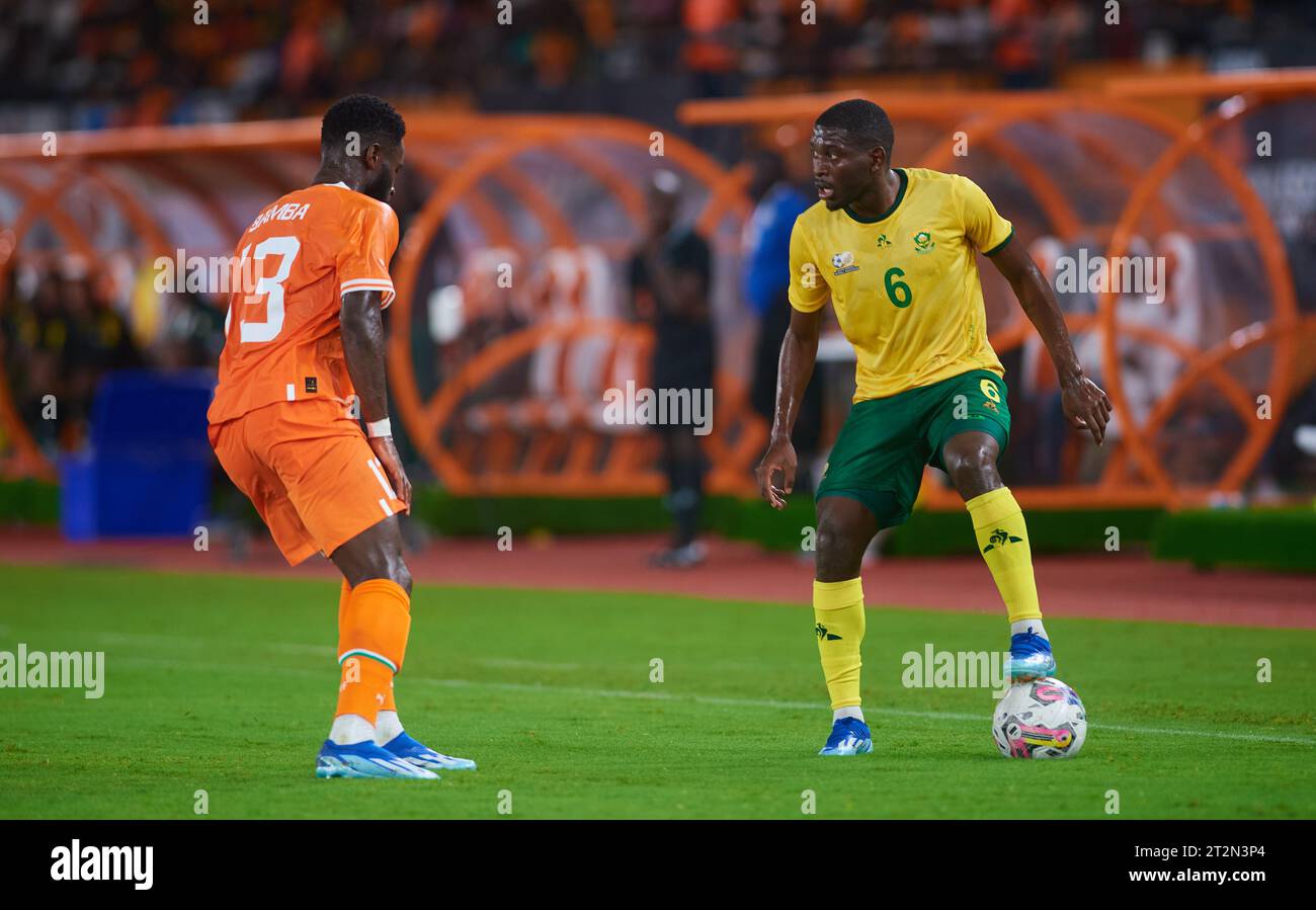 Jonathan Bamba facing South African Aubrey Maphosa Modiba Stock Photo ...