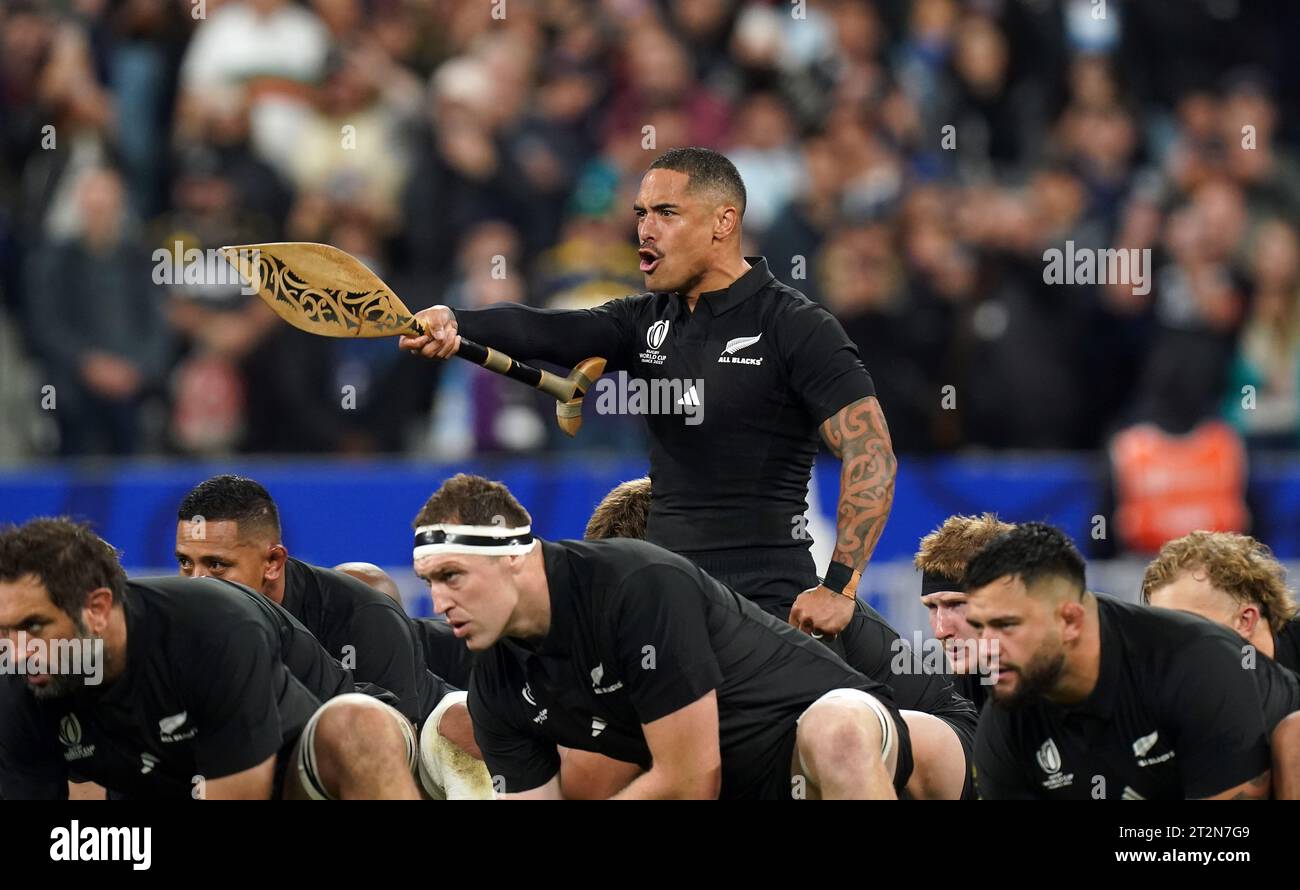 New Zealand's Aaron Smith leads his team-mates as they perform the Haka ...