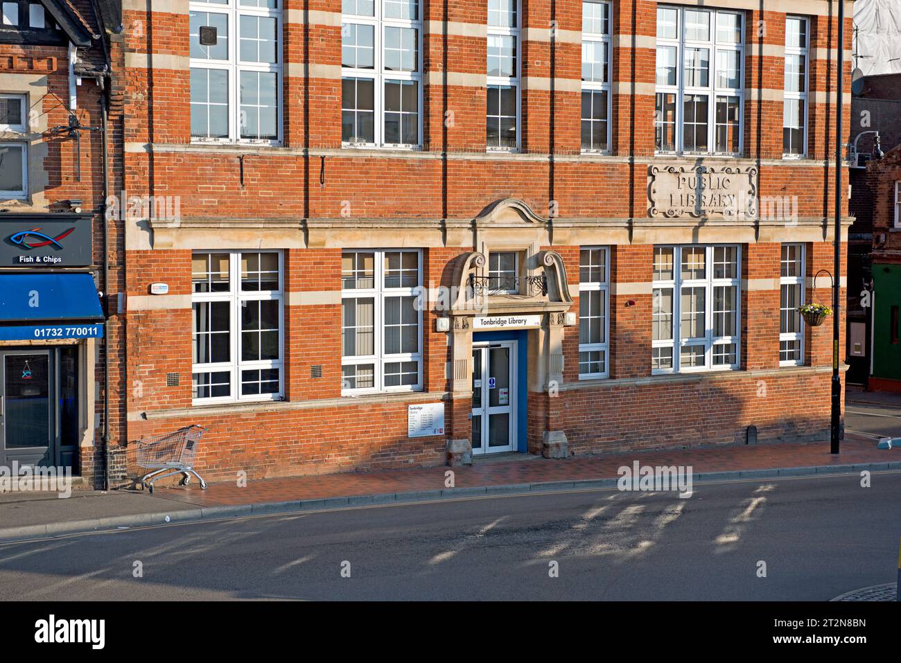Tonbridge Library, Tonbridge, UK Stock Photo - Alamy