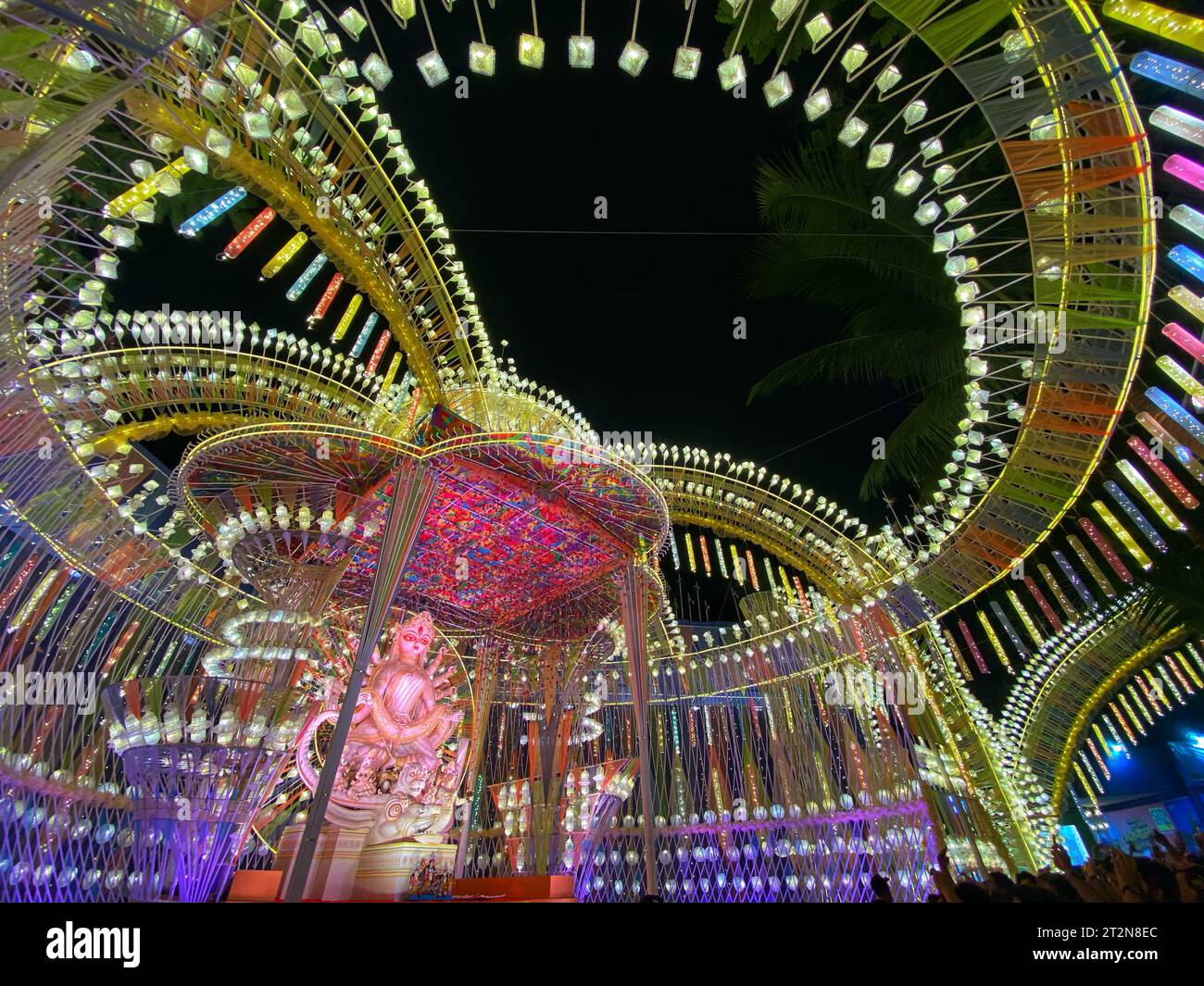 Kolkata, India. 19th Oct, 2023. General view of the Hindu Goddess Durga ...