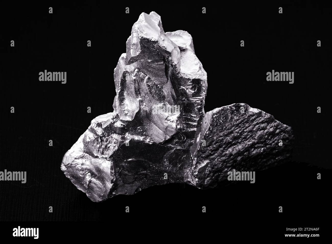 bismuth stone, lead-free metal used in the manufacture of medicines ...